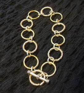 How to Make a Wire Wrapped Jump Ring Bracelet | Beadage
