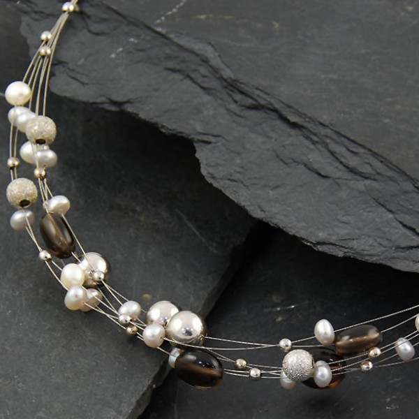 Floating Necklace Definition in Jewelry Making | Beadage