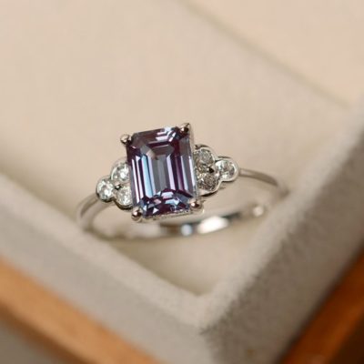 For Sale: Lab Alexandrite Ring Wedding Ring Emerald Cut color...
