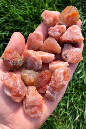 Sunstone Meaning and Properties | Beadage