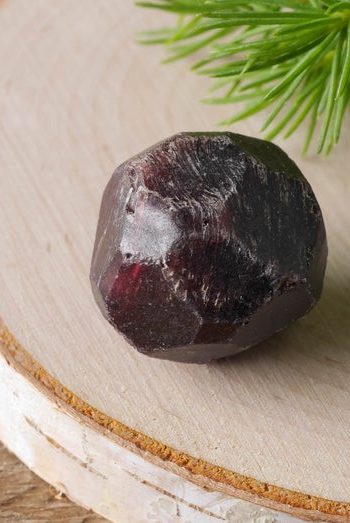 Garnet Meaning and Properties | Beadage
