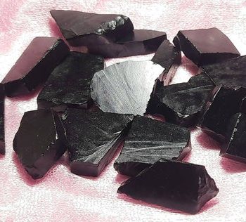 For Sale: Raw Black Onyx Stone - Raw Onyx Stone (0.5"