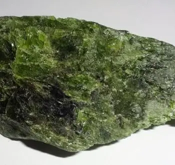 Diopside Meaning and Properties | Beadage