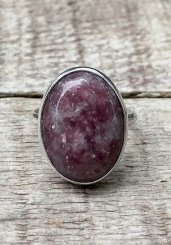 Lepidolite Meaning and Properties | Beadage