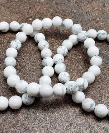 Howlite Meaning and Properties | Beadage