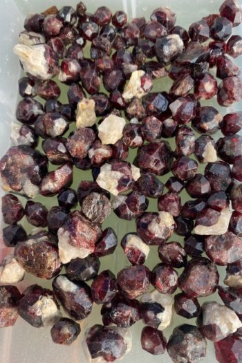 Garnet Meaning and Properties | Beadage