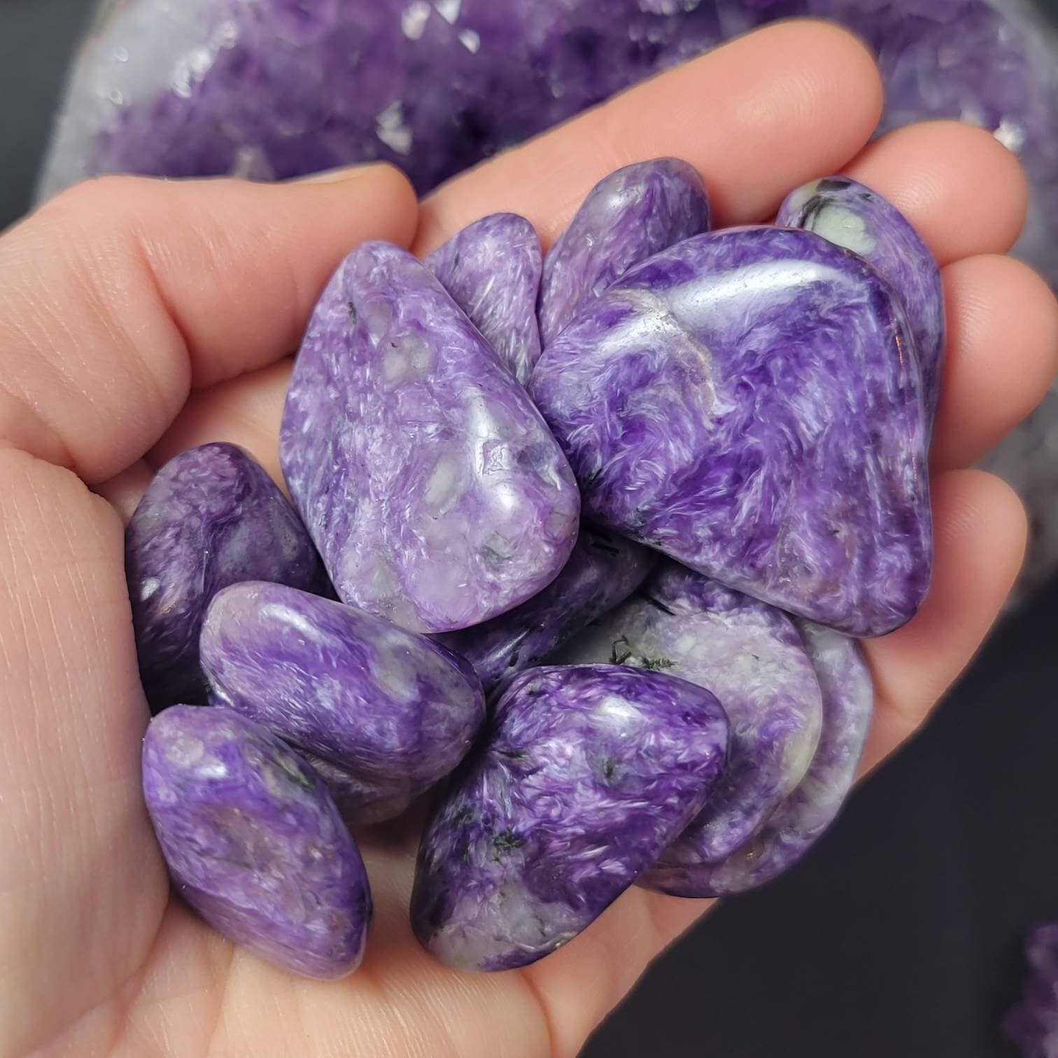 Charoite Meaning and Properties | Beadage